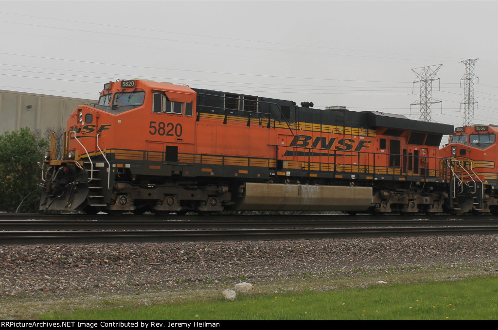 BNSF 5820 (2)